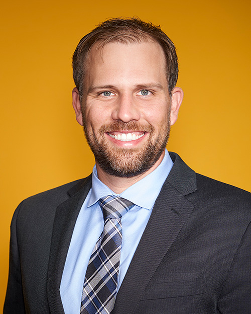 Brady Baartman, PA-C - Burnsville, MN - Hip and Knee Orthopedic Surgery ...